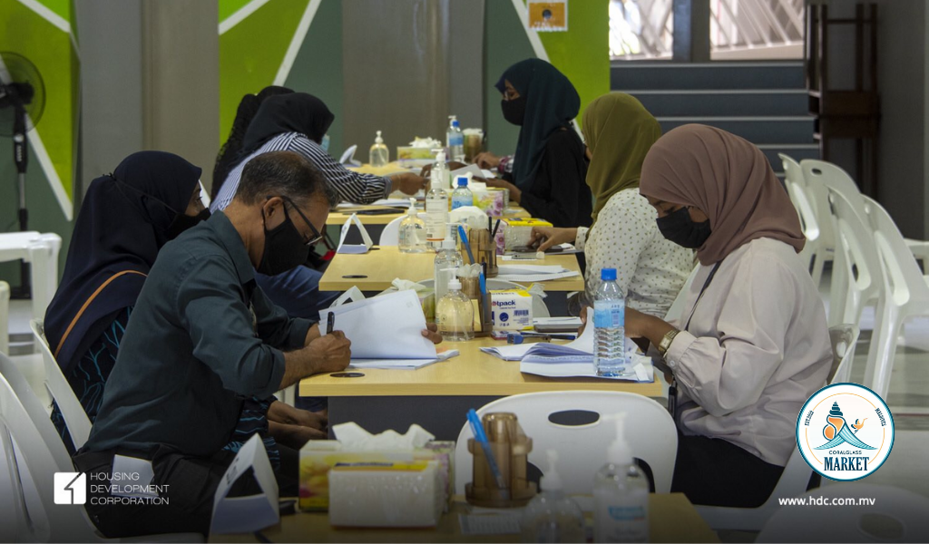 Signing of Hiyaa Flat Awardees Resumed by HDC